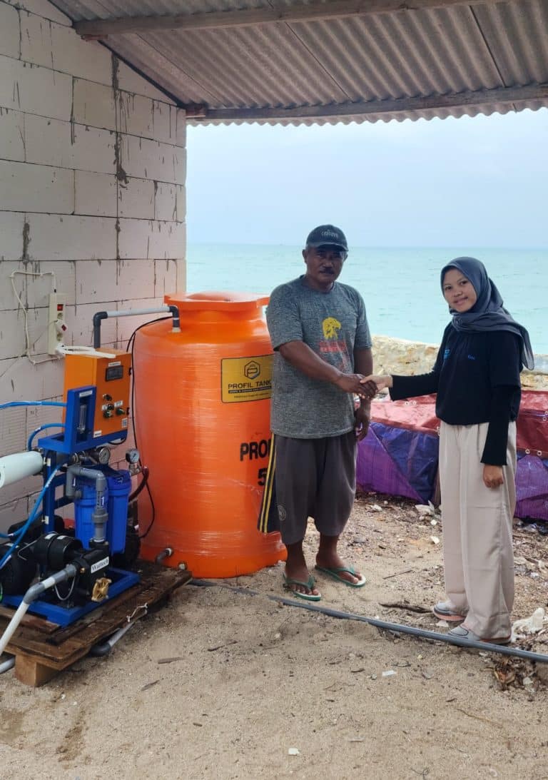 Indonesian Students Create Solar-Powered Technology to Support Gili Genting Island’s Needs for ...
